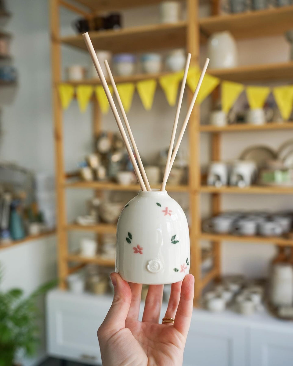 Handcrafted Ceramic Reed Diffusers: Your Complete Guide | Natasha Swan ...