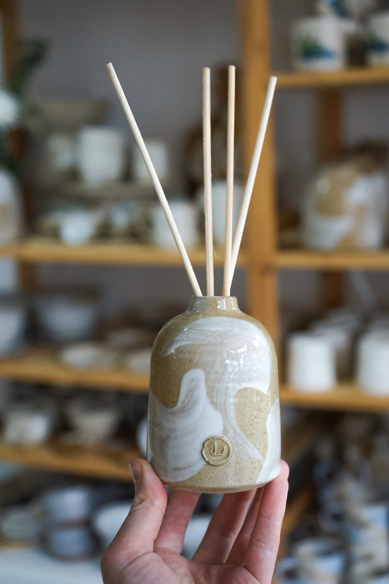 Classic Diffuser – Natasha Swan Ceramics. Handmade pottery Northern Ireland